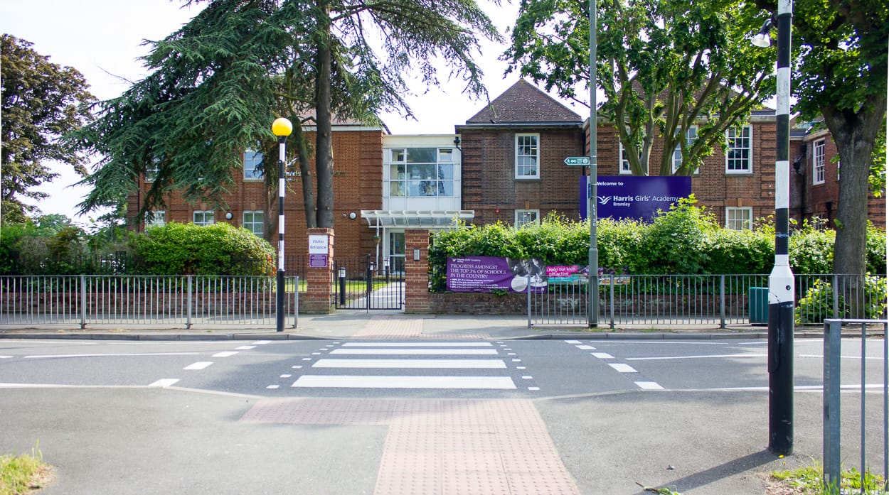 WearAbouts Schoolwear – Schoolwear